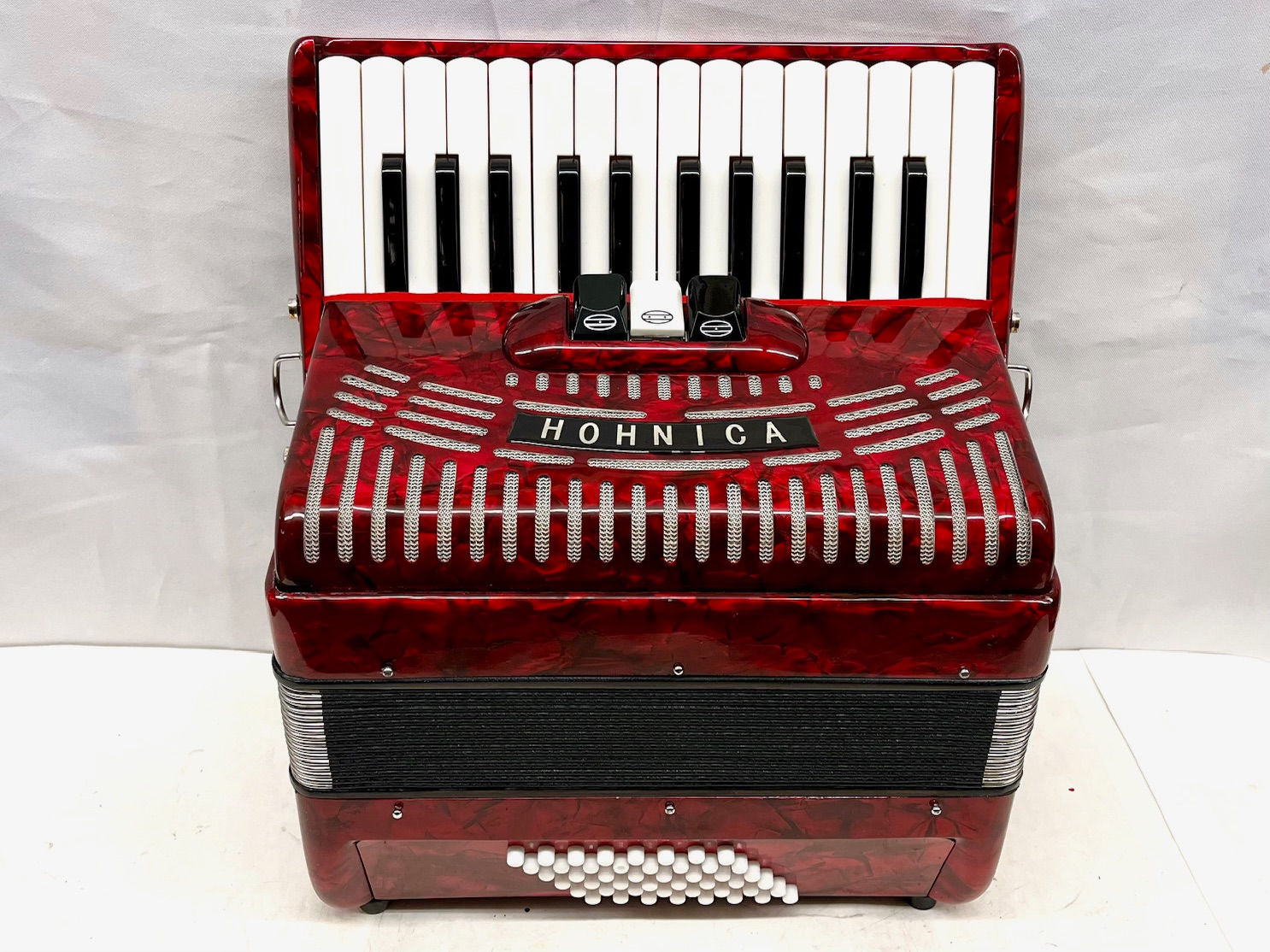 Hohner Hohnica Piano Accordion 26 Key 48 Bass - Red (Used) – Accordions ...