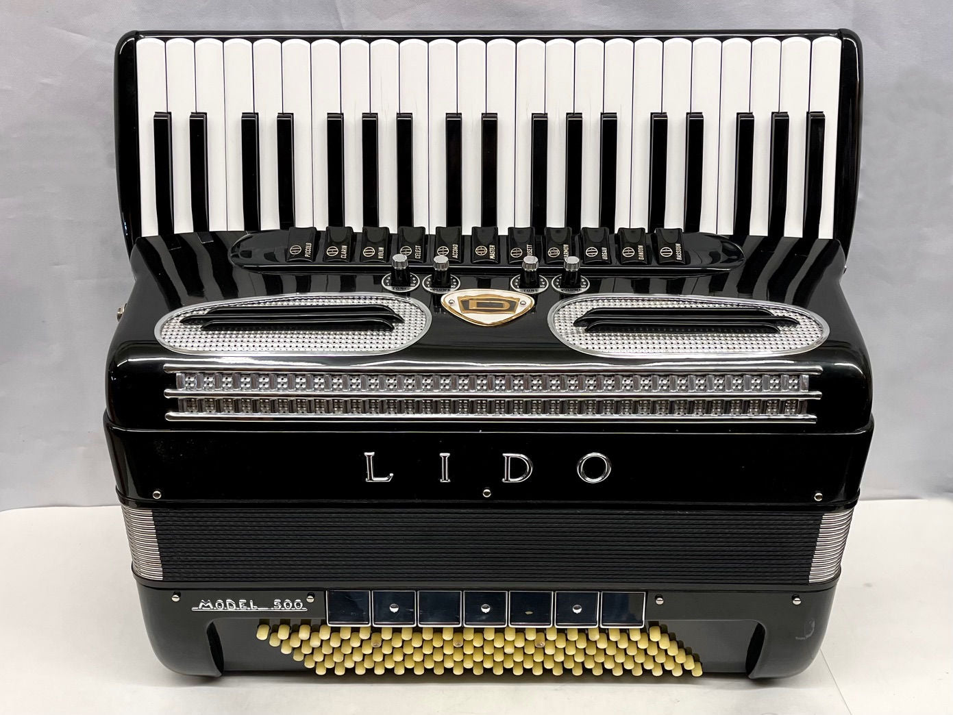 Lido Model 500 Piano Accordion LMMH 41 Keys 120 Bass - Black ...