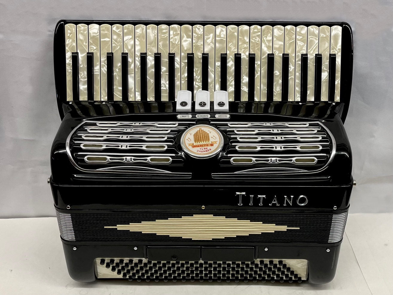 Titano Ideal Piano Accordion LM 41 Key 120 Bass - Black – Accordions Canada