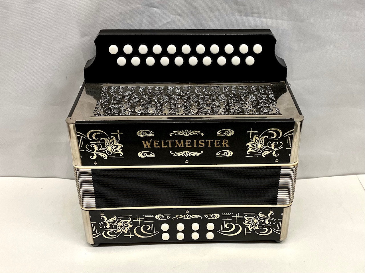 Weltmeister Wiener 86 Diatonic Accordion C#D 2 Row 8 Bass - Black and ...